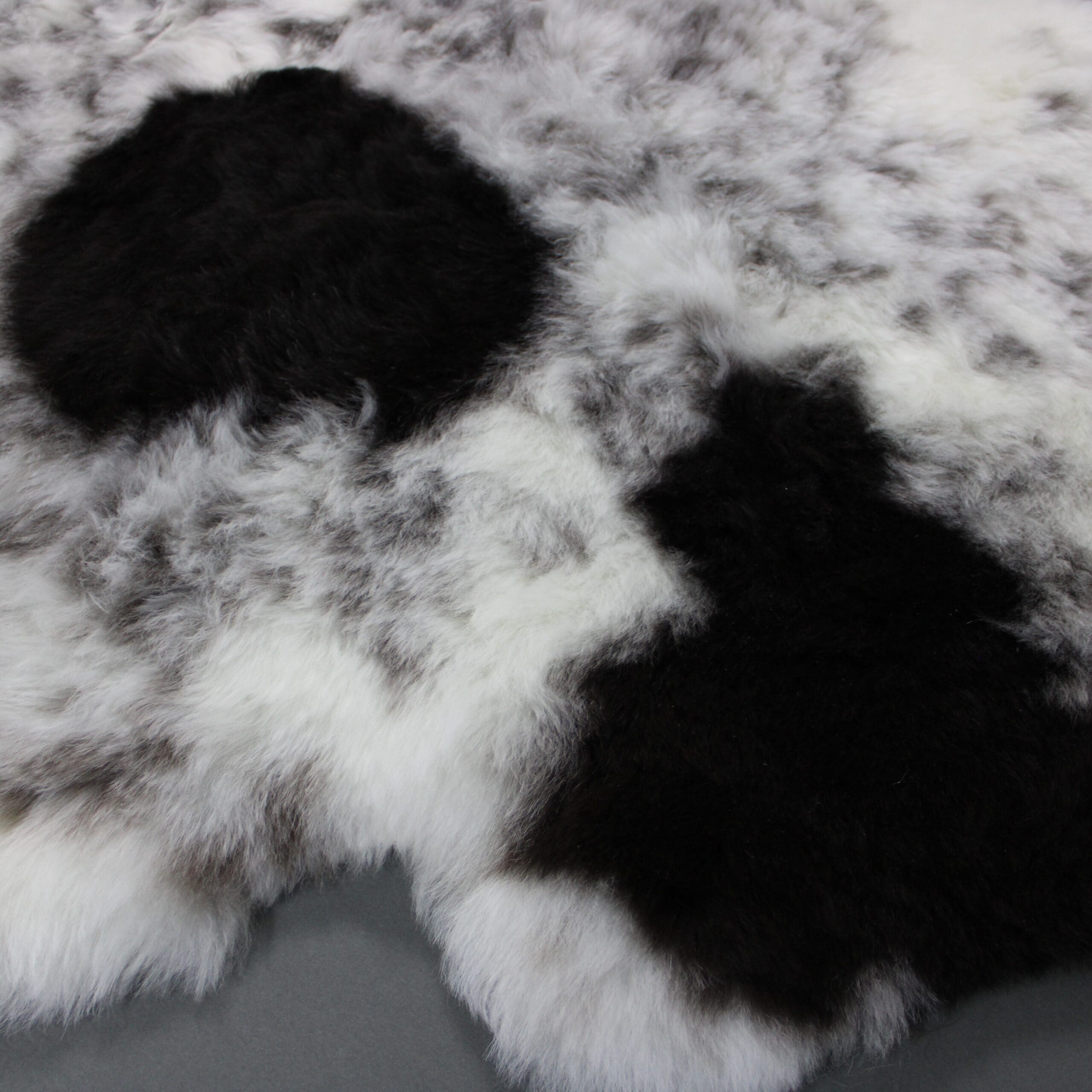 Natural Icelandic Sheepskin Rug Shorn IMX133-SHORN - Hide Rugs